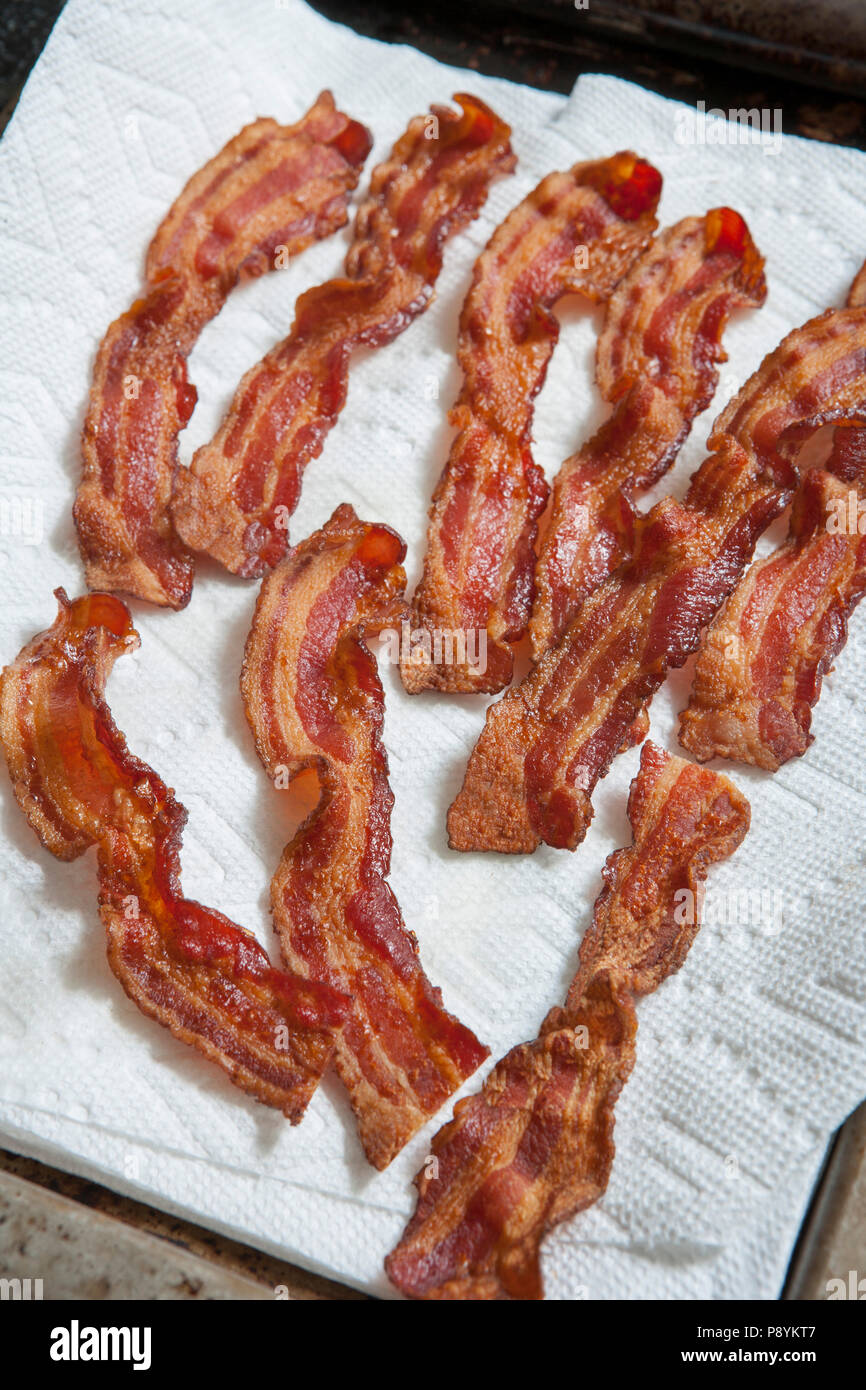 Cooked bacon hi-res stock photography and images - Alamy