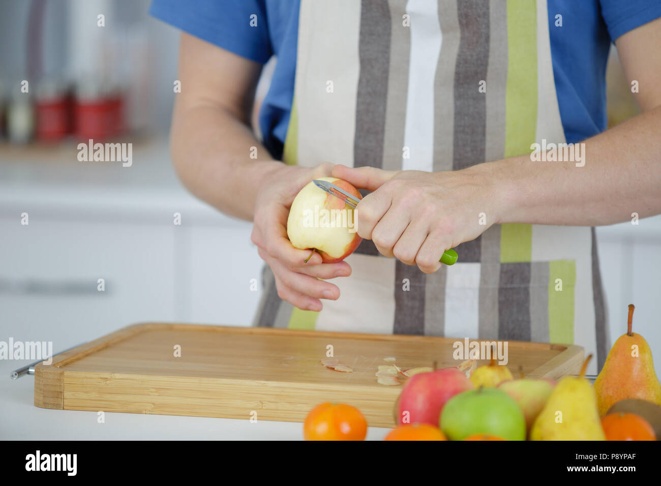 peeling an apple Stock Photo - Alamy