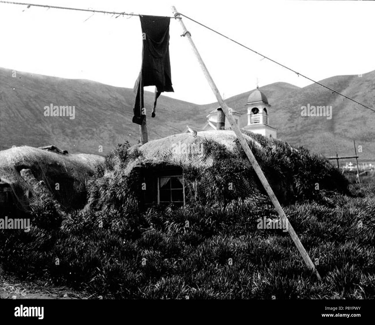 Eskimo huts Black and White Stock Photos & Images - Alamy