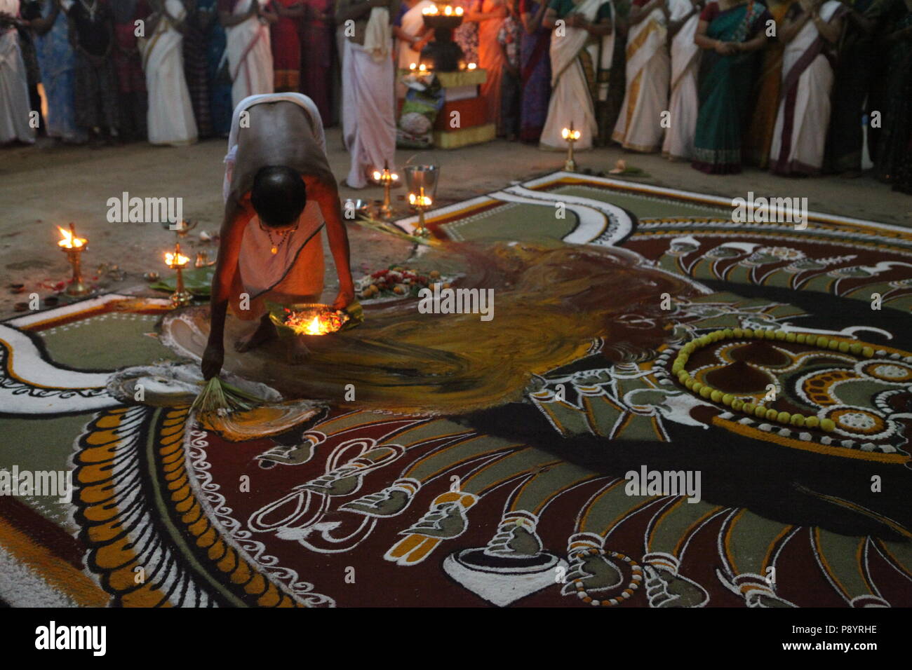 Kalamezhuthu hi-res stock photography and images - Alamy