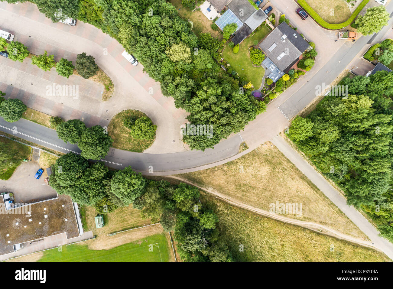 Empty drive in parking lot hi-res stock photography and images - Alamy
