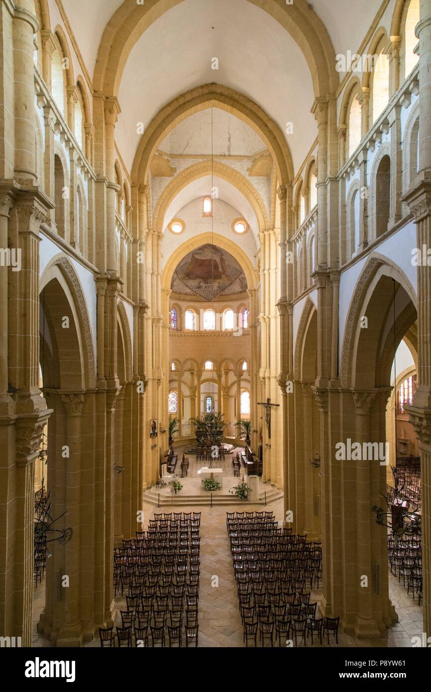 The basilica of sacre coeur in paray le monial hi-res stock photography ...