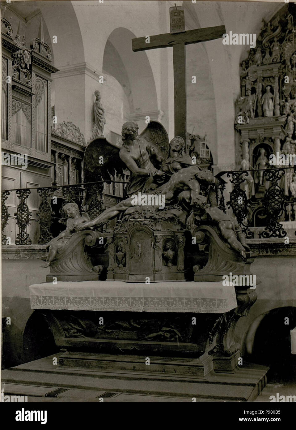 Donner von hi-res stock photography and images - Alamy