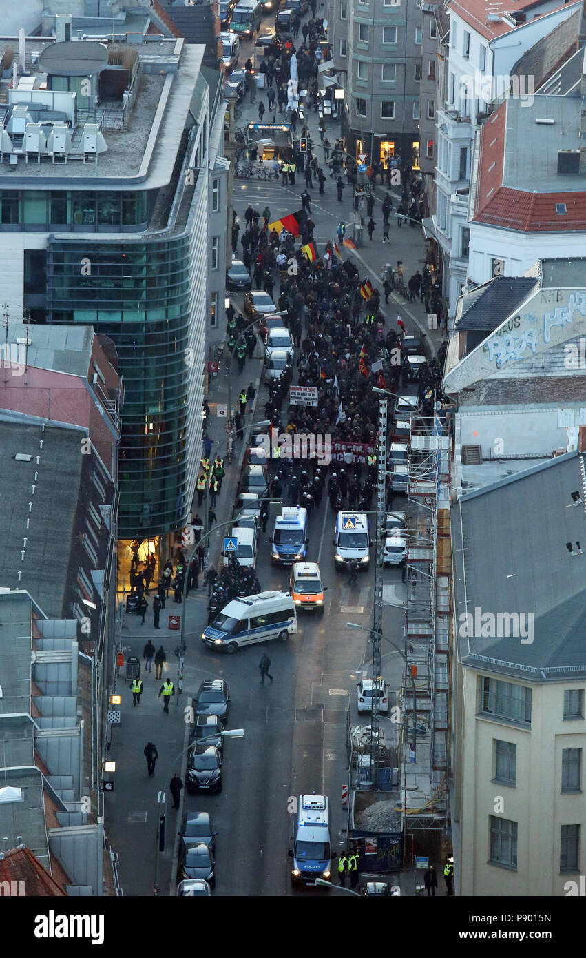 Berlin, Germany, bird's eye view, no to the Groko demonstration train in Muenzstrasse Stock ...