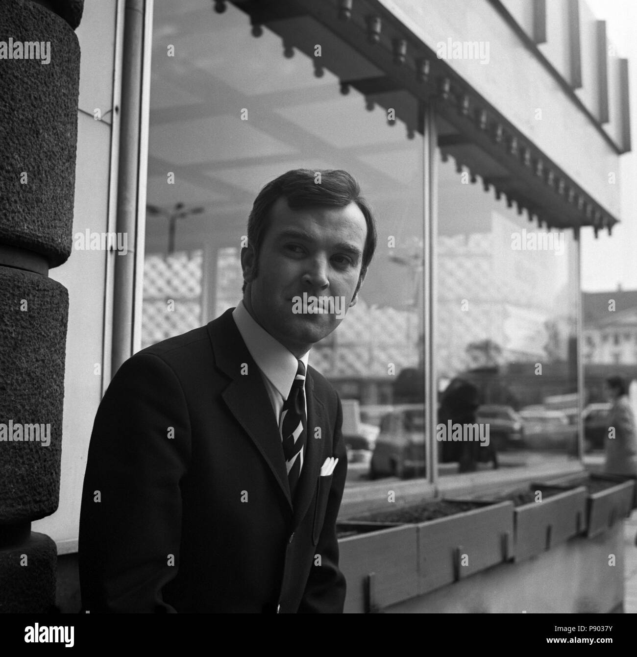 Berlin germany man in Black and White Stock Photos & Images - Alamy