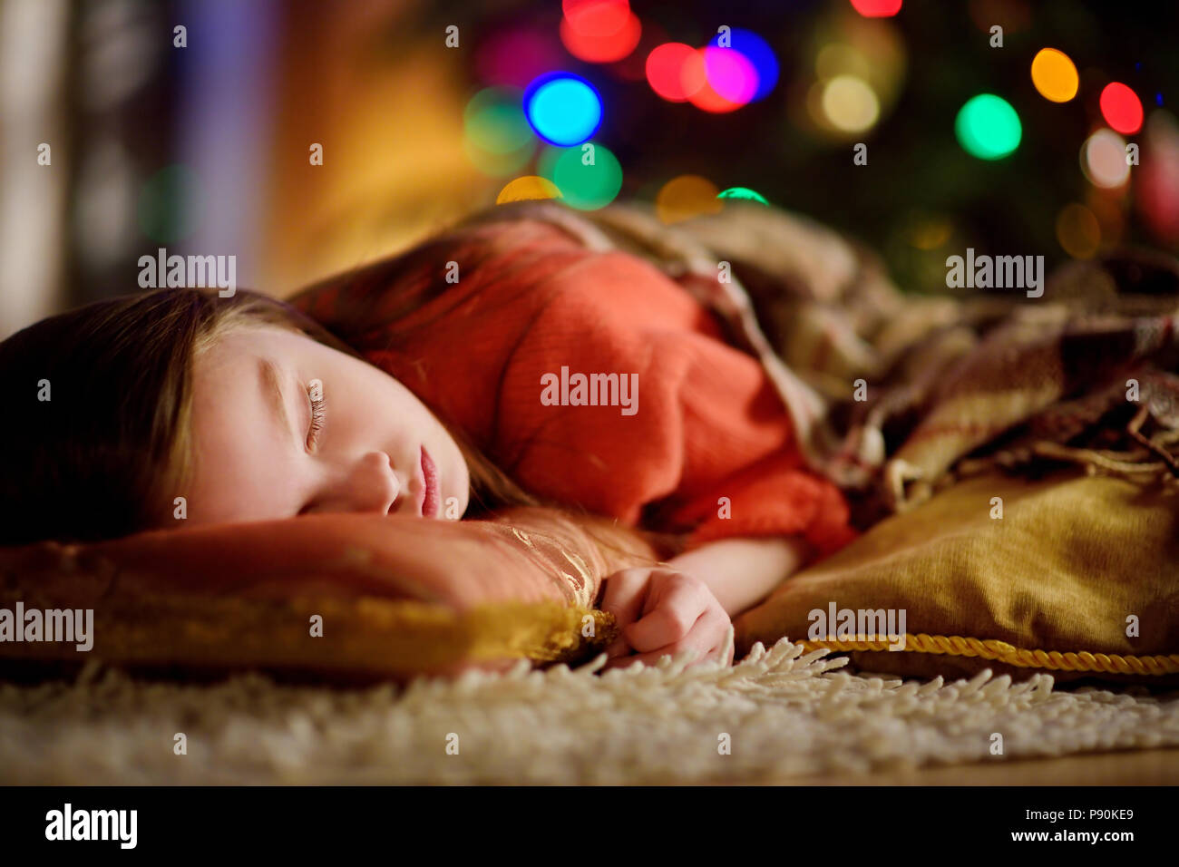 Child girl under tree sleeping hi-res stock photography and images - Alamy