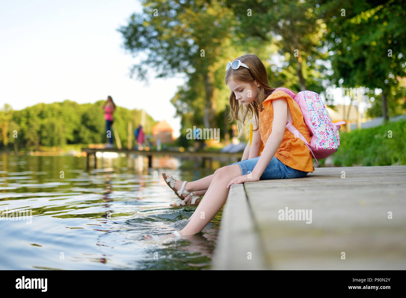 Children pond dipping summer hi-res stock photography and images - Alamy