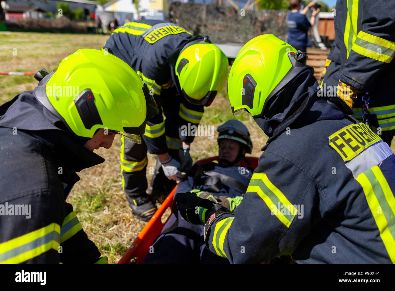 Feuerwehr uniform hi-res stock photography and images - Alamy