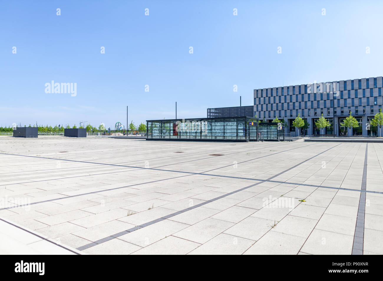 Europe airport entry hi-res stock photography and images - Alamy
