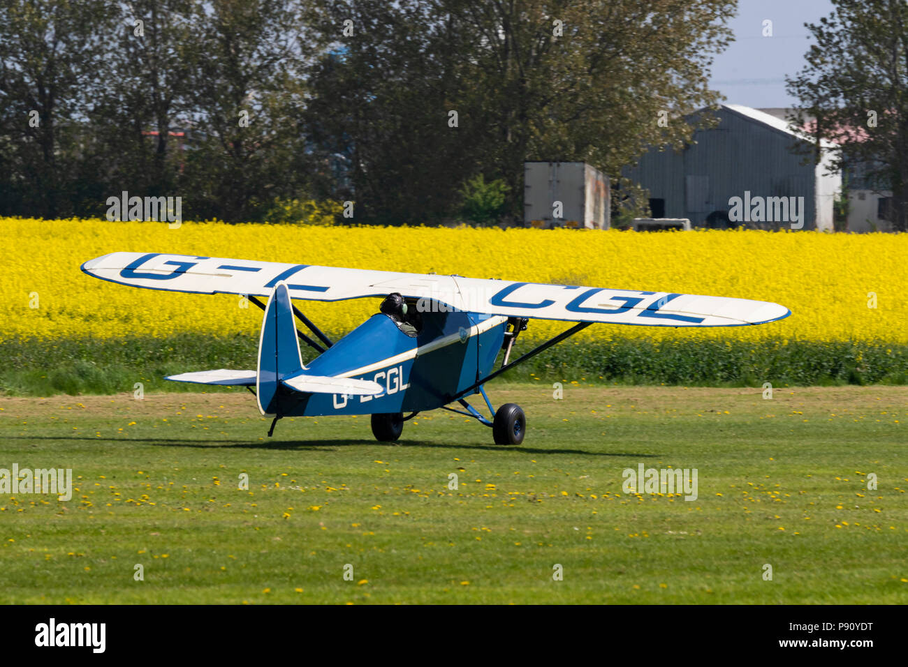 Comper plane hi-res stock photography and images - Alamy