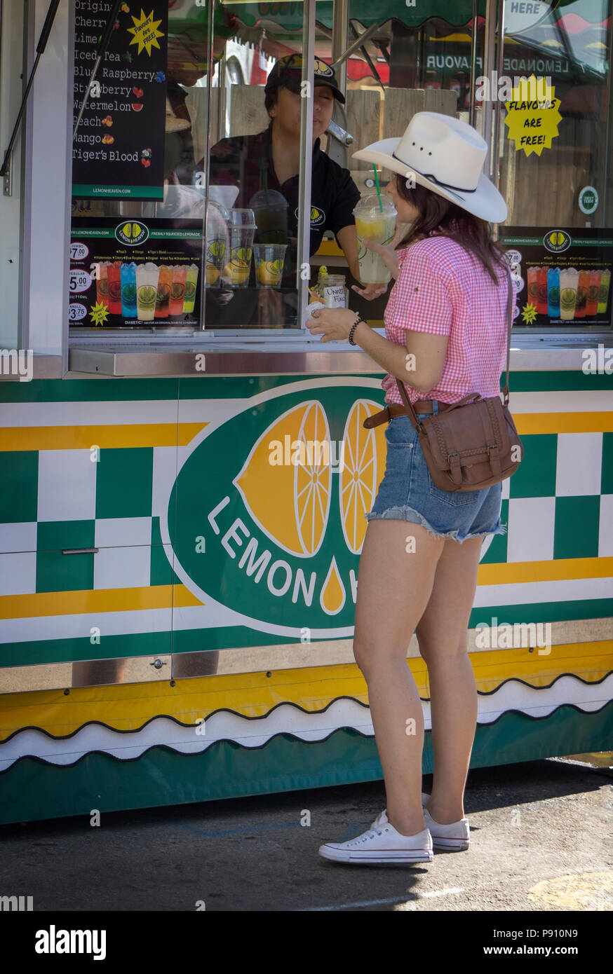 Female tourism alberta hi-res stock photography and images - Alamy