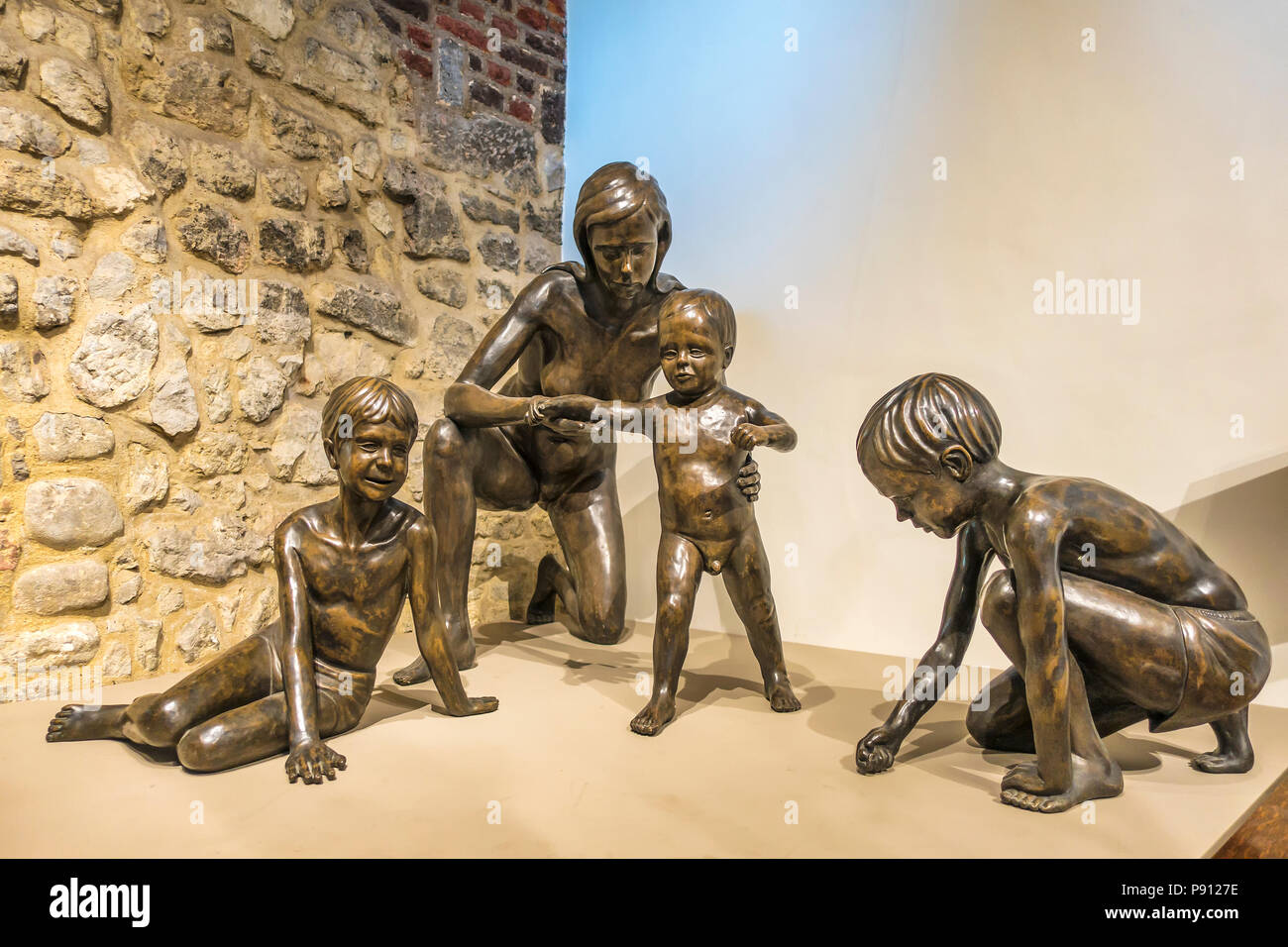 John robinson sculptor hi-res stock photography and images - Alamy