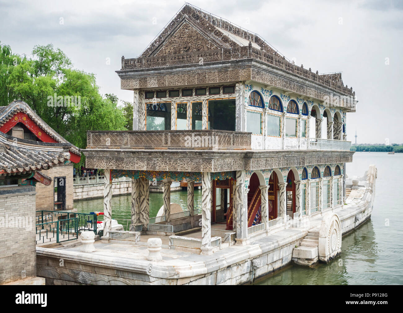 Marble boat at the Summer Palace, Beijing, China Stock Photo - Alamy
