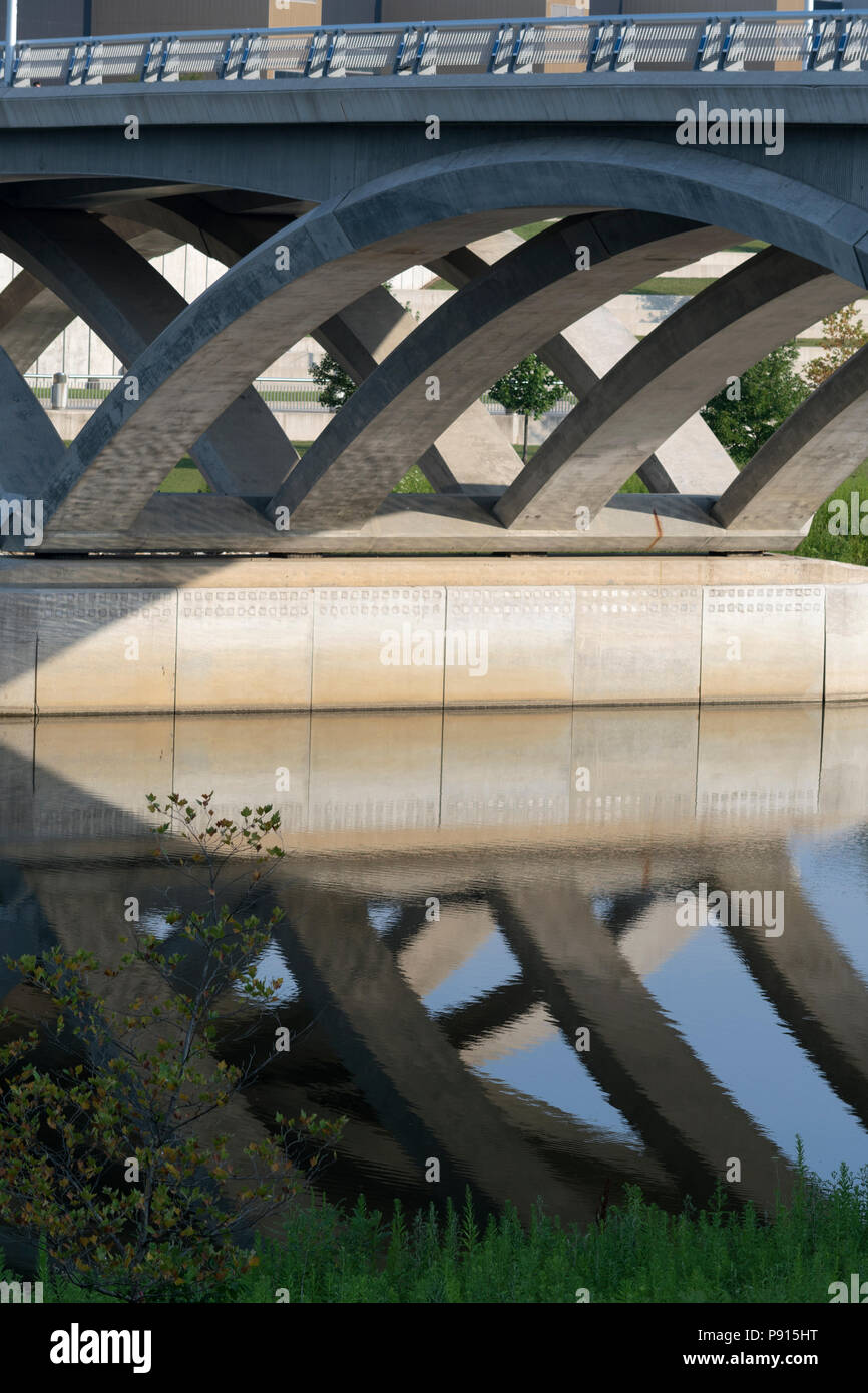 Rich Street Bridge, Columbus, Ohio Stock Photo - Alamy