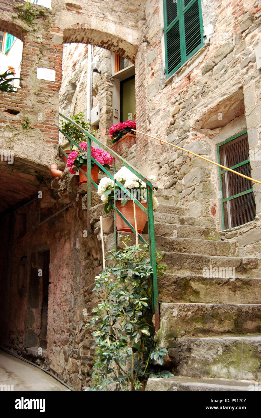Beautiful italian stone archway hi-res stock photography and images - Alamy