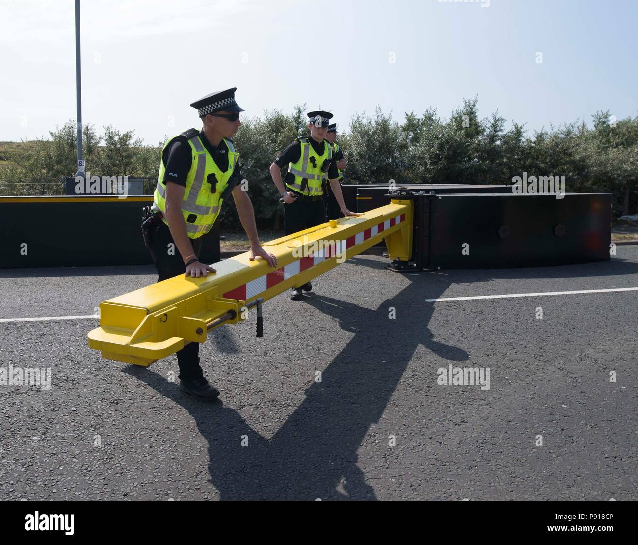 Vip convoy hi-res stock photography and images - Alamy