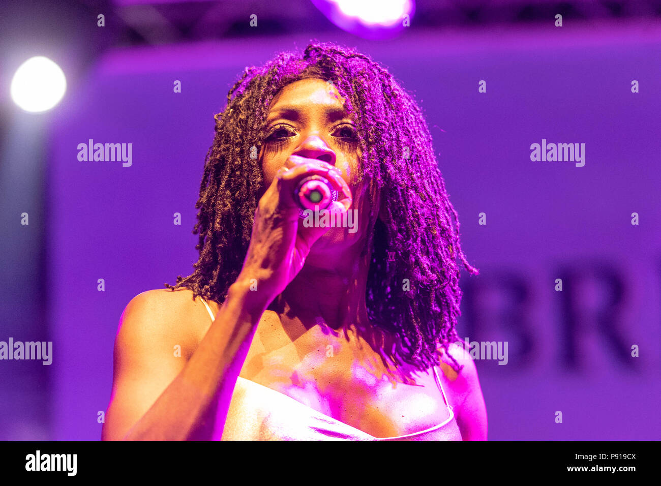 Heather small m people hi-res stock photography and images - Alamy