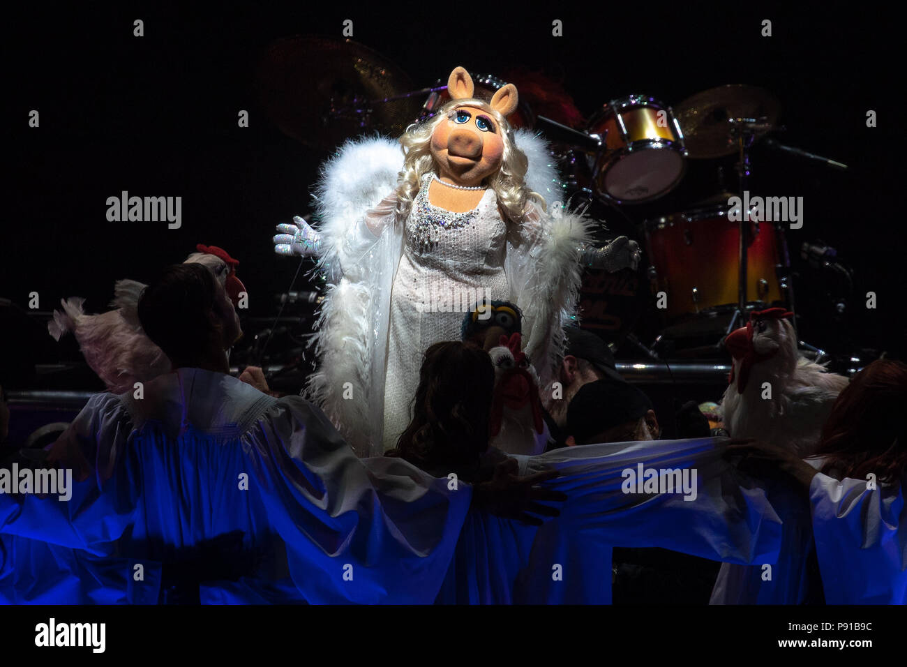 Statler and waldorf hi-res stock photography and images - Alamy