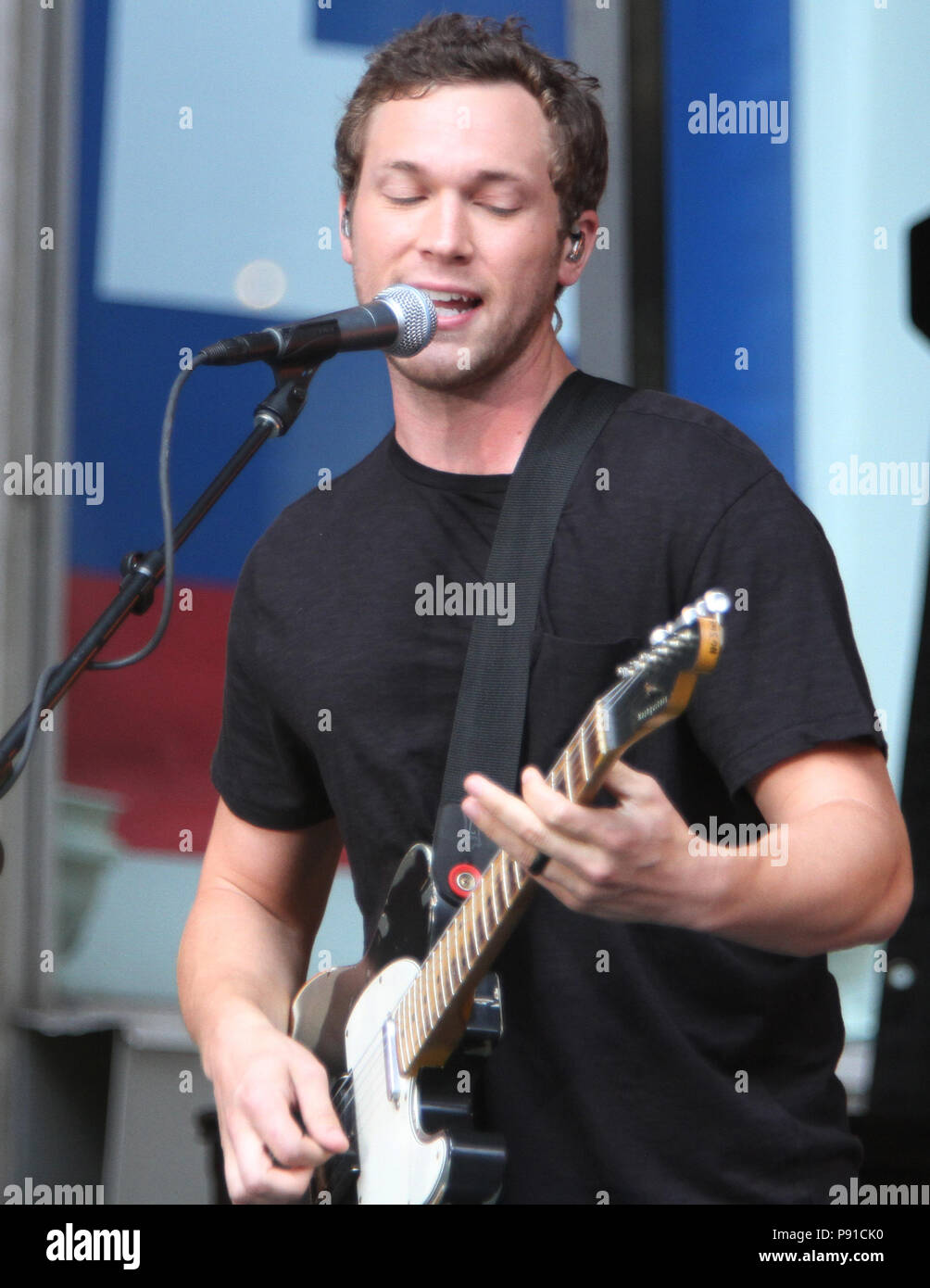 NEW YORK, NY July 13: Phillip Phillips performs on Fox & Friends All ...
