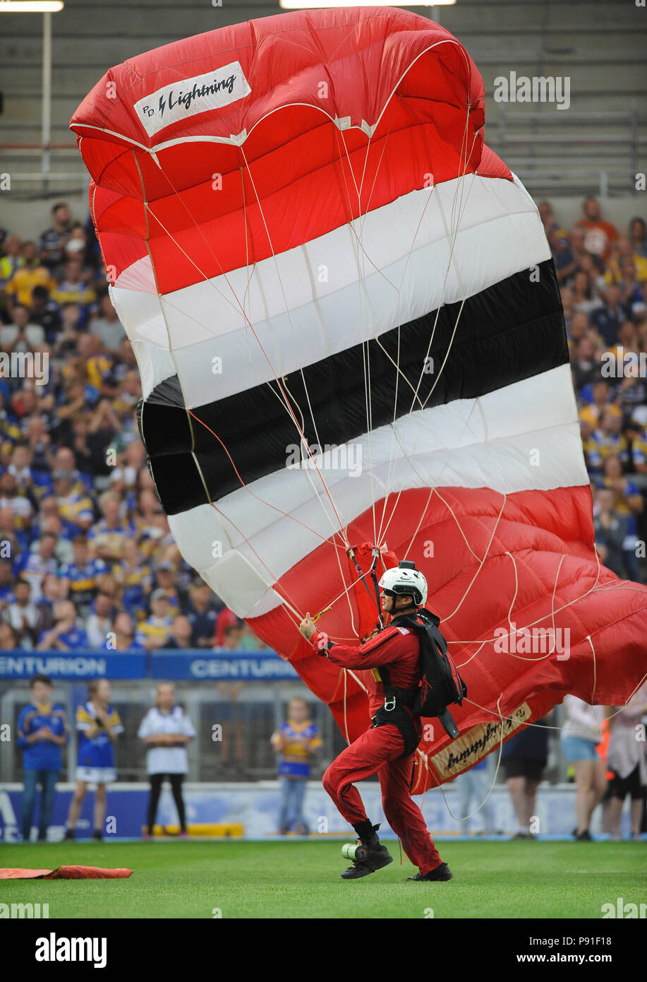 Wakefield trinity away kit hi-res stock photography and images - Alamy