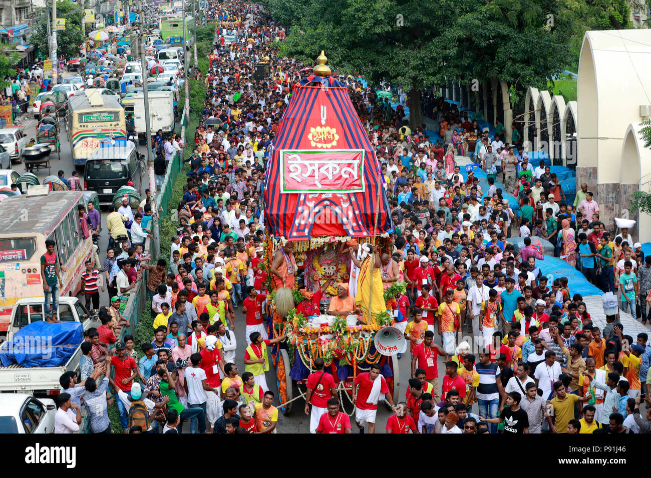 Iskcon Devotees Stock Photos & Iskcon Devotees Stock Images - Alamy