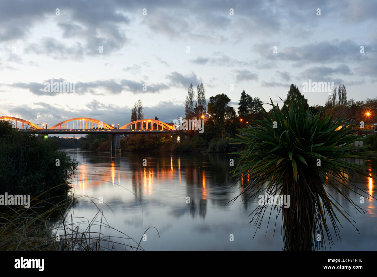 Waikato river near Fairfield Bridge, Hamilton Stock Photo - Alamy