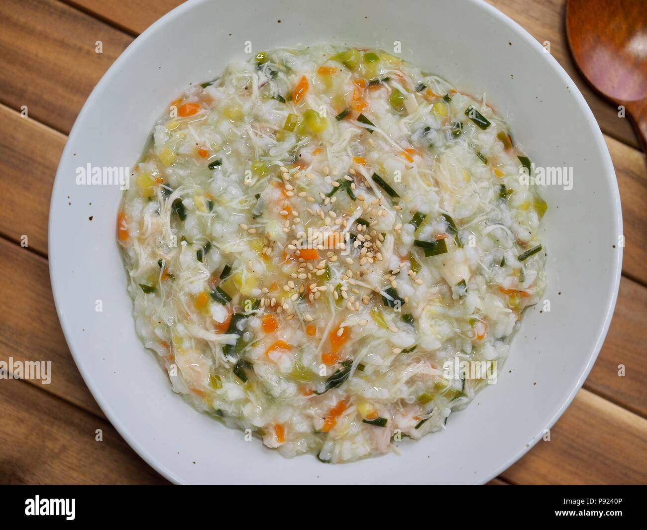 Korean food Chicken Rice Porridge, dak juk Stock Photo - Alamy