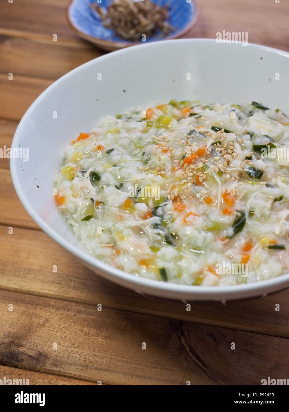 Korean food Chicken Rice Porridge, dak juk Stock Photo - Alamy