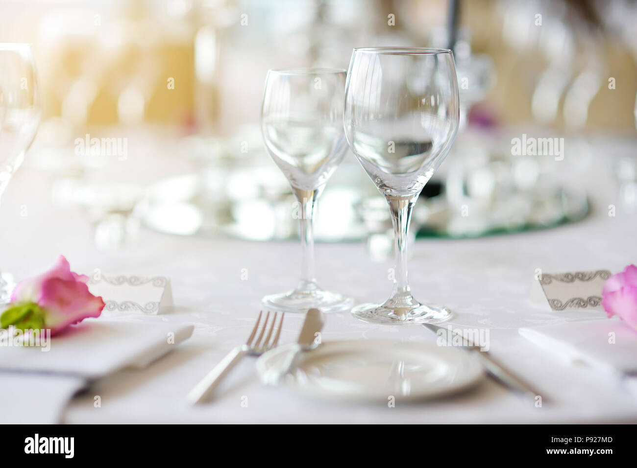 Beautiful table setting with crockery and flowers for a party, wedding ...