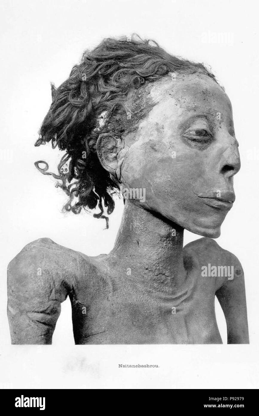 Embalming egyptian mummy hi-res stock photography and images - Alamy
