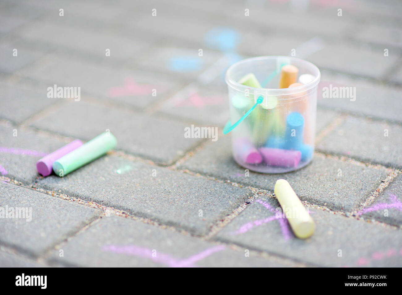 Street art in chalks hi-res stock photography and images - Alamy