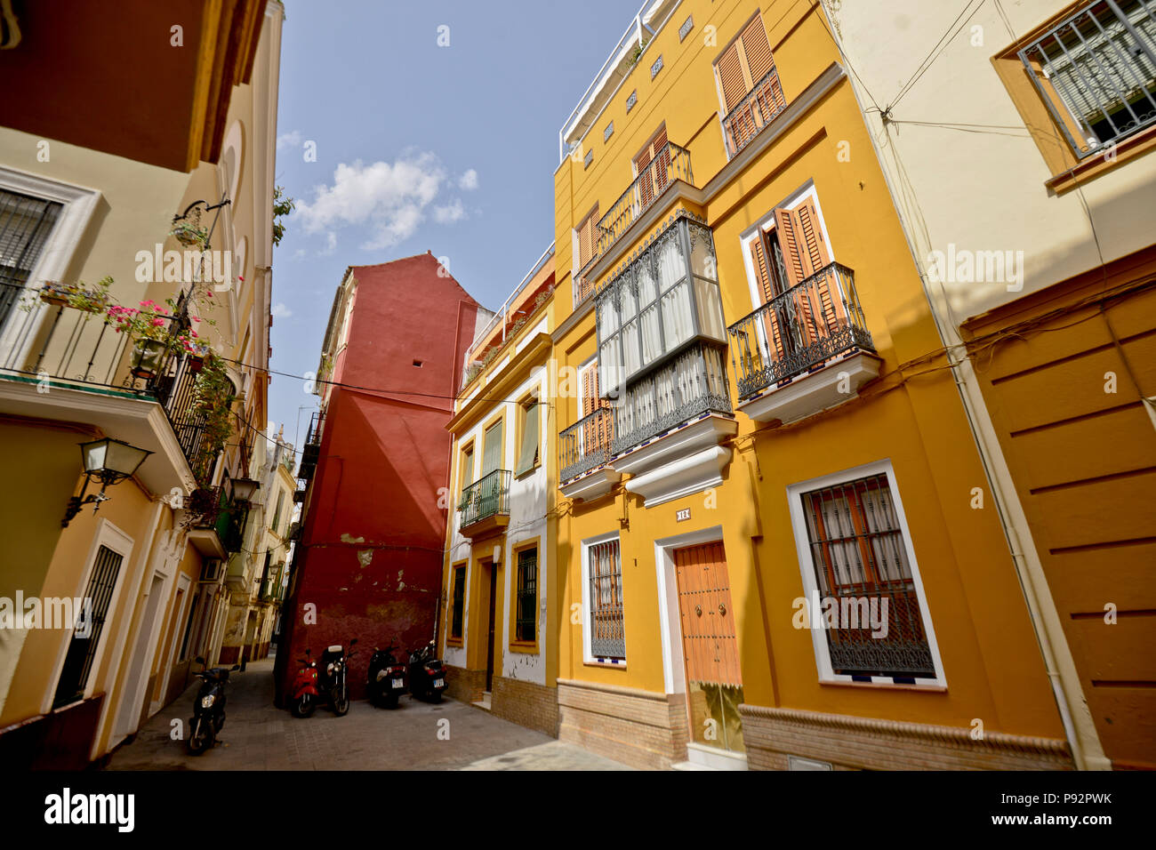 Barrio Santa Cruz, Seville, Spain (Sevilla - España Stock Photo - Alamy