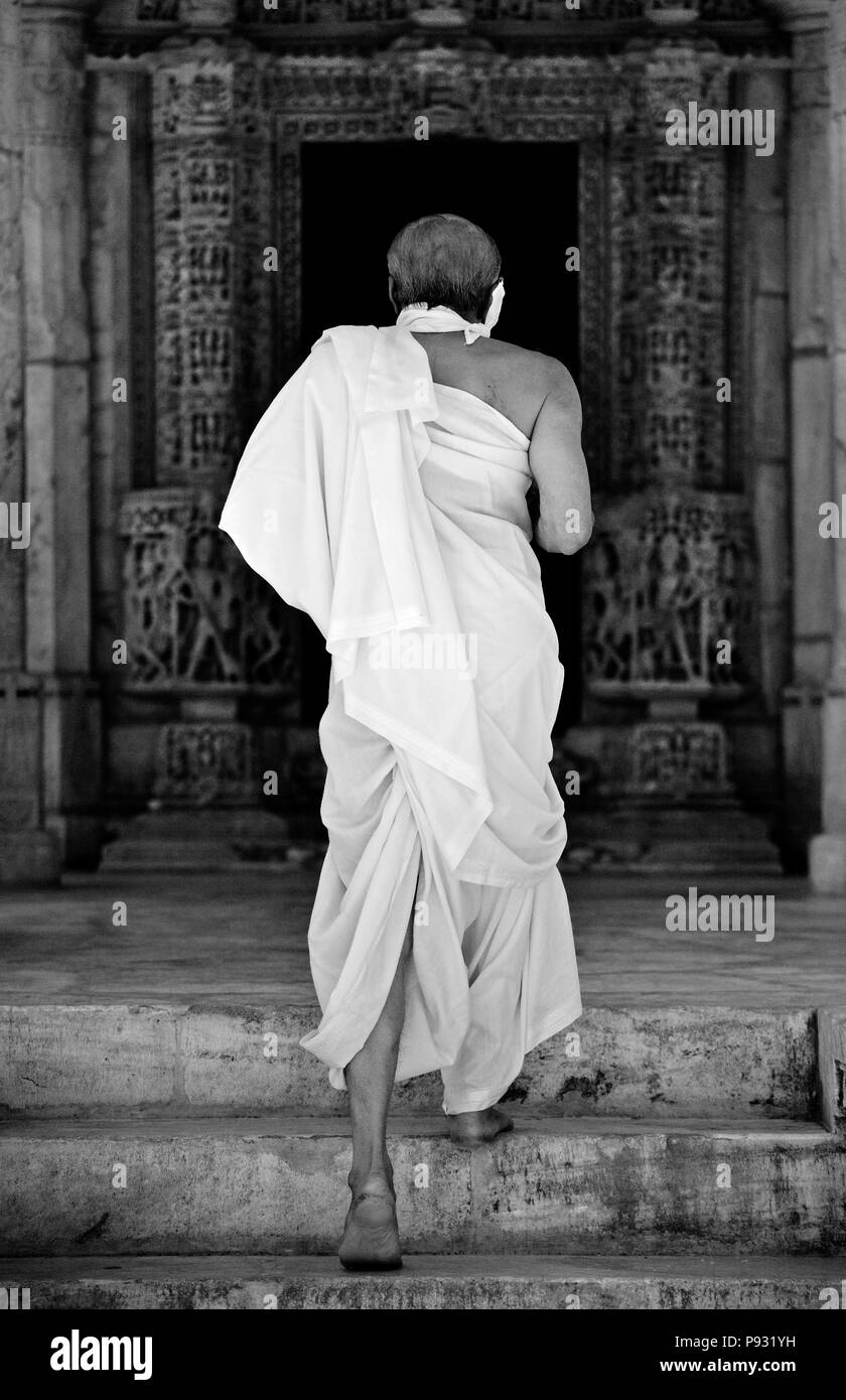 Sadri Black and White Stock Photos & Images - Alamy