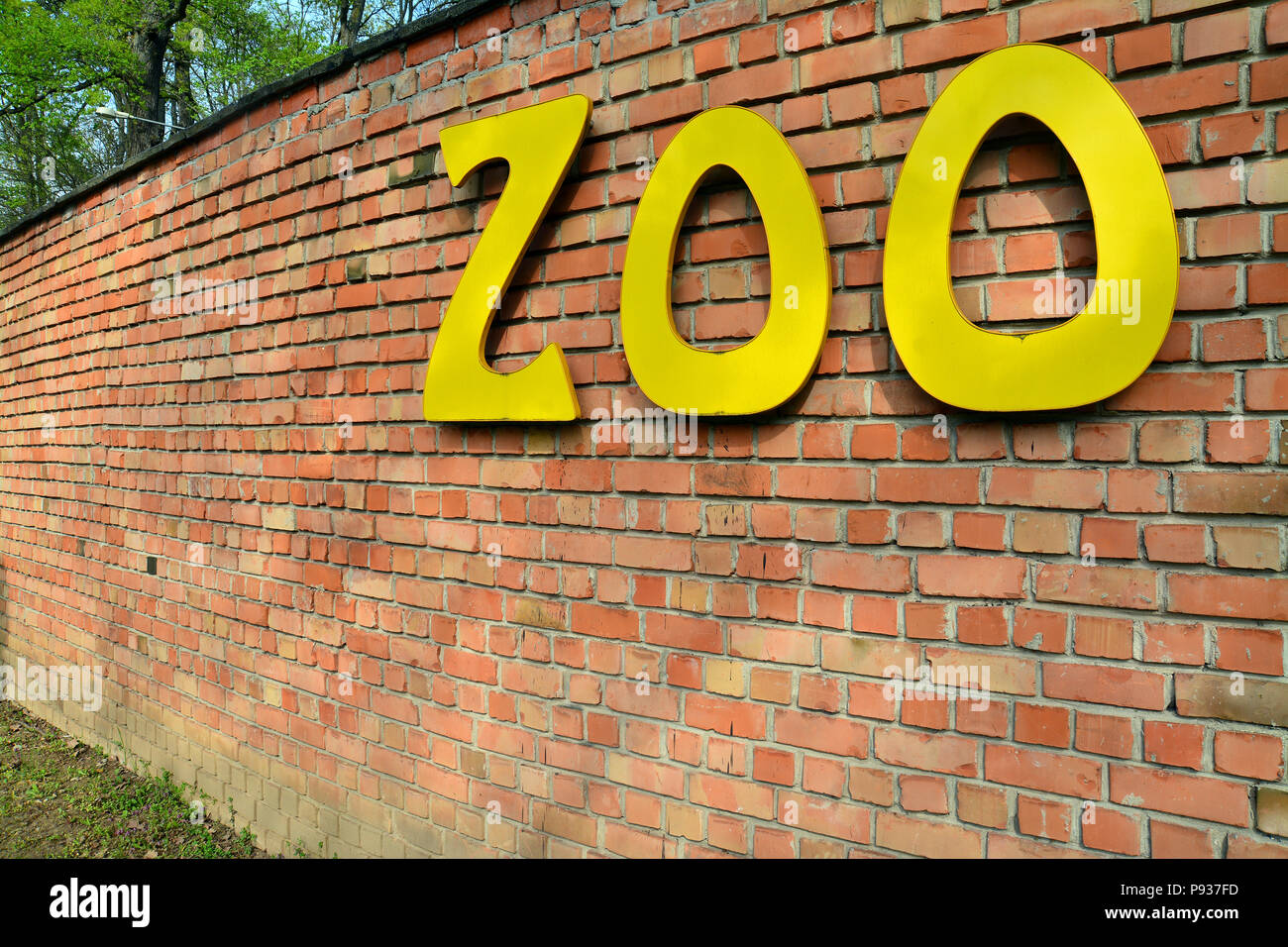 zoo sign on the wall Stock Photo - Alamy