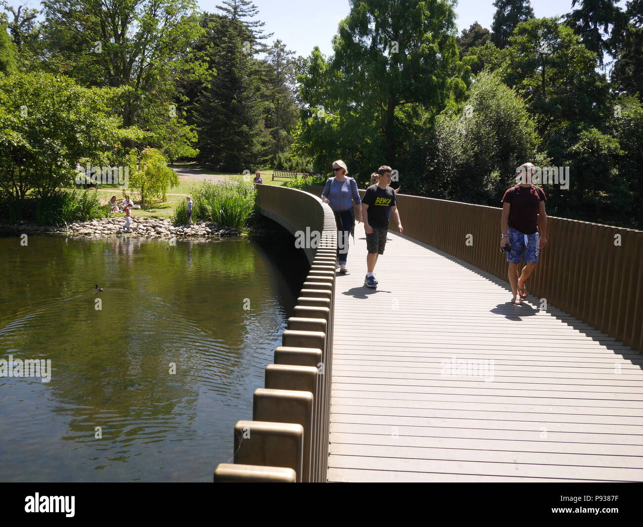Sackler bridge hi-res stock photography and images - Alamy