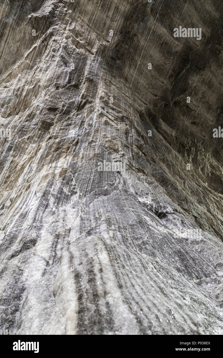 Line of salt on a salt wall in the salt mine Stock Photo - Alamy