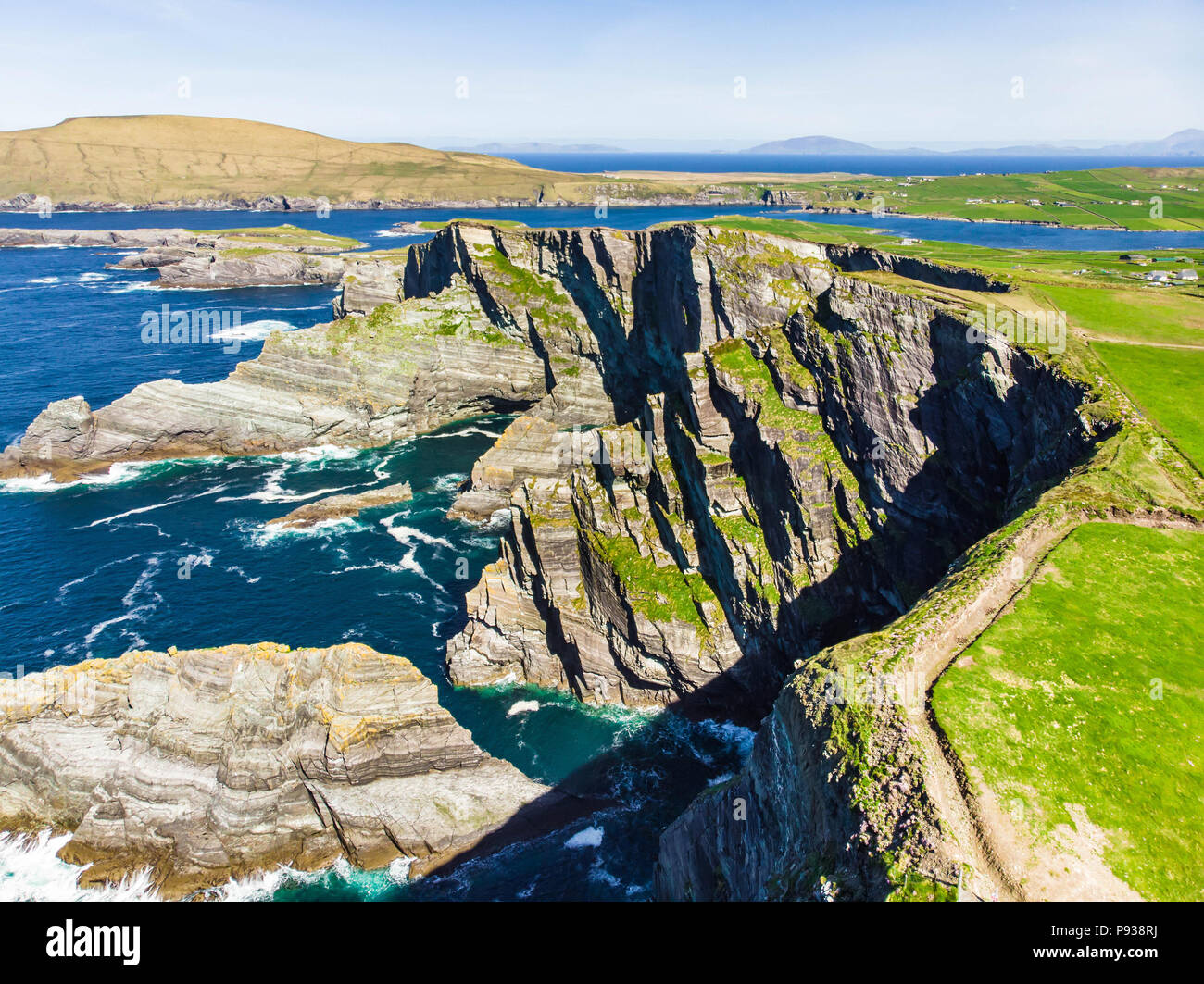Amazing wave lashed Kerry Cliffs, widely accepted as the most ...