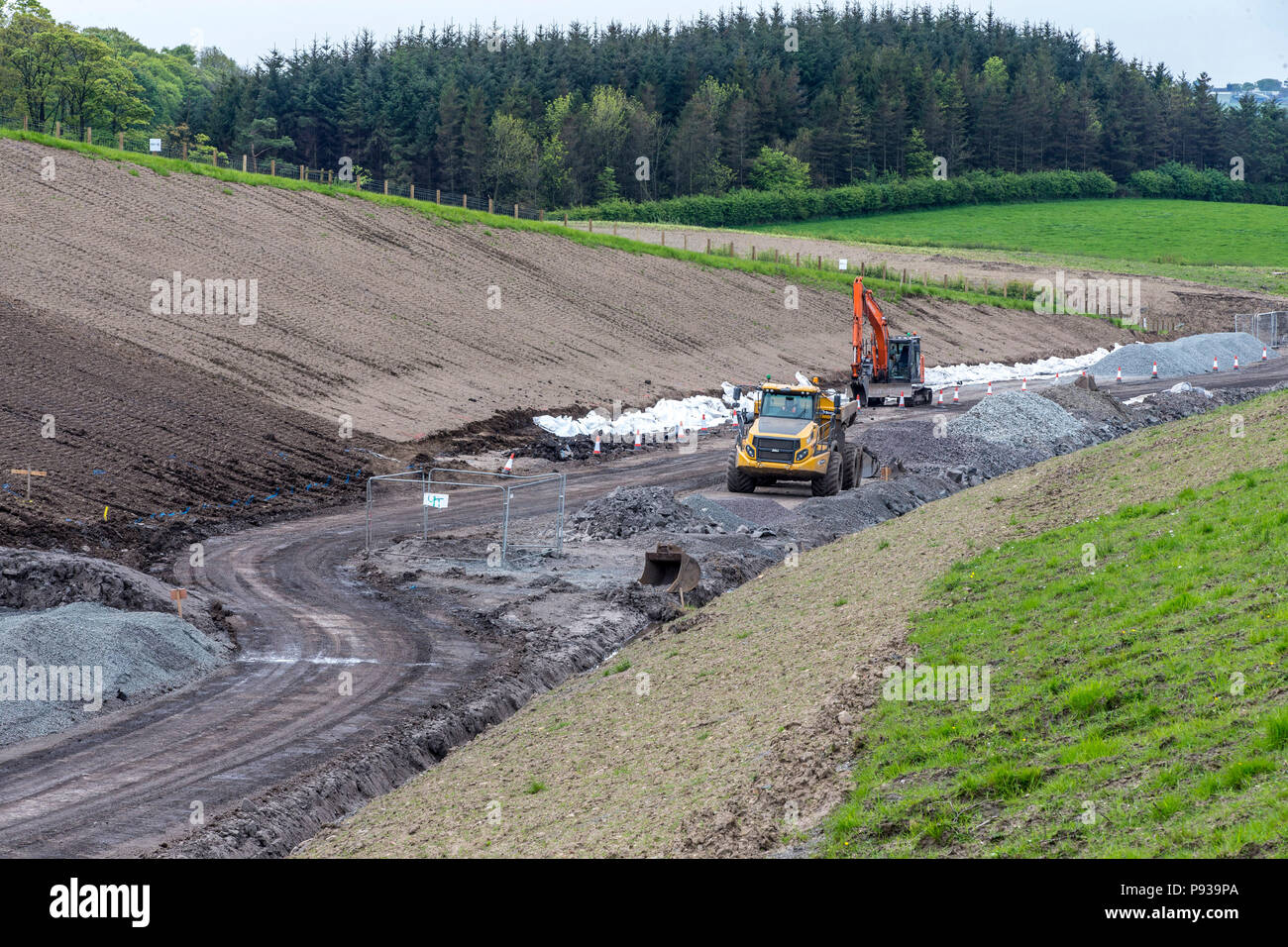 Heavy construction plant hi-res stock photography and images - Alamy