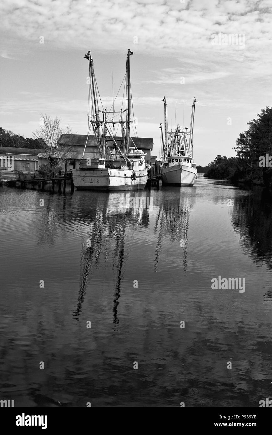 North carolina fishing boats hi-res stock photography and images - Alamy