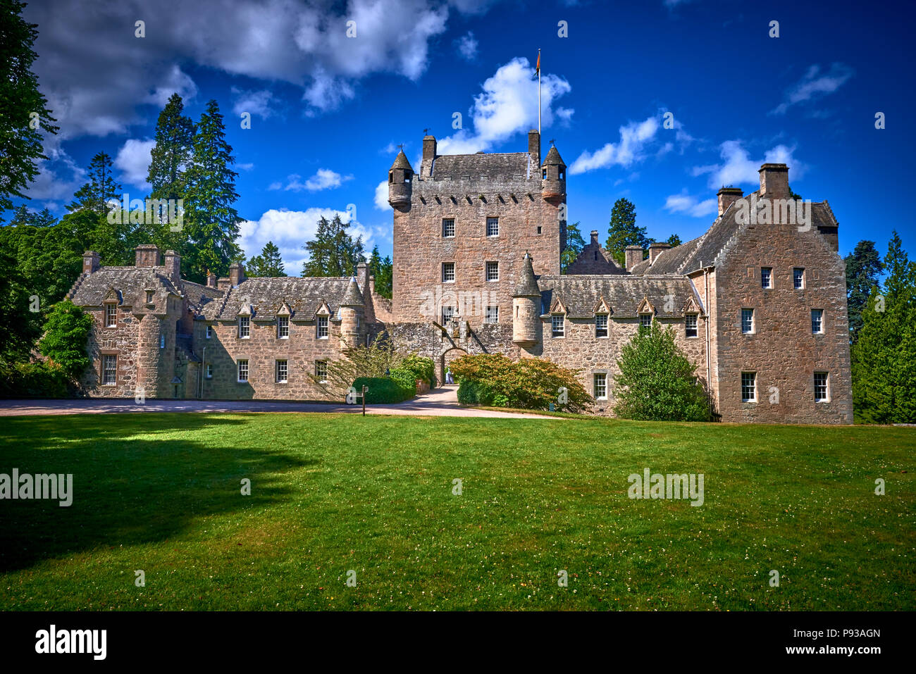 Cawdor Castle (SC18 Stock Photo - Alamy