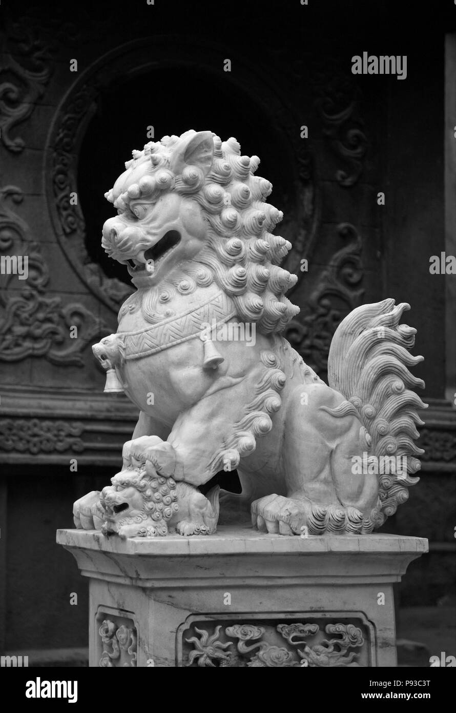 Carving jade Black and White Stock Photos & Images - Alamy