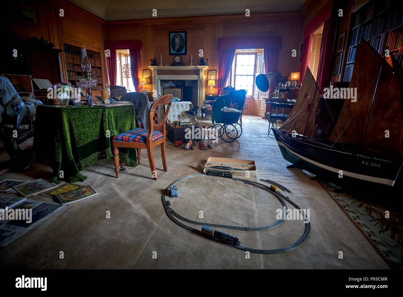 Dunrobin castle interior hi-res stock photography and images - Alamy