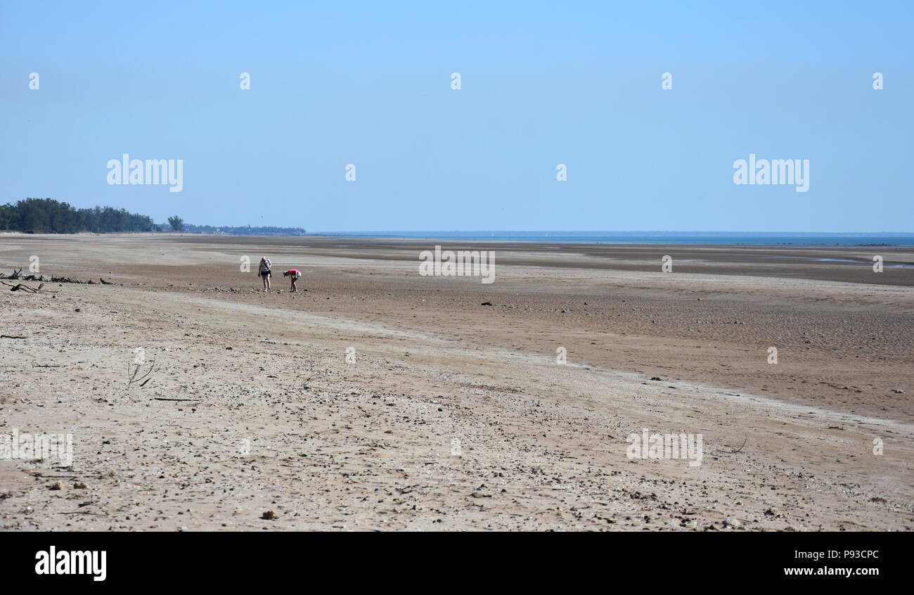 Lee point beach darwin hi-res stock photography and images - Alamy