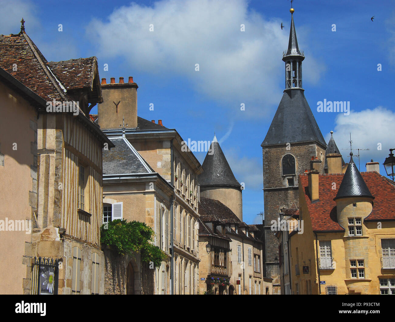 Avallon france hi-res stock photography and images - Alamy