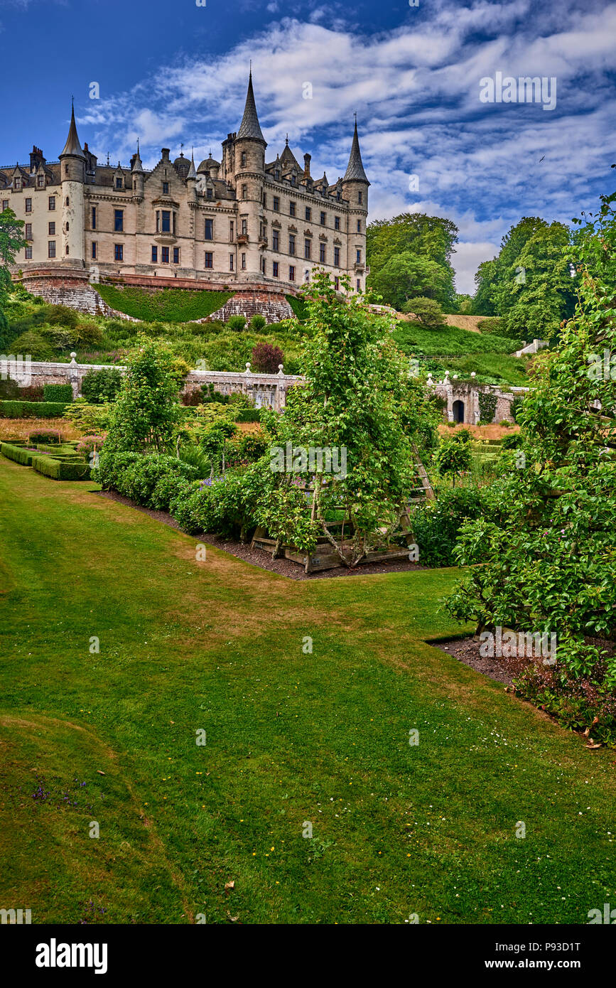 Dunrobin castle interior hi-res stock photography and images - Alamy