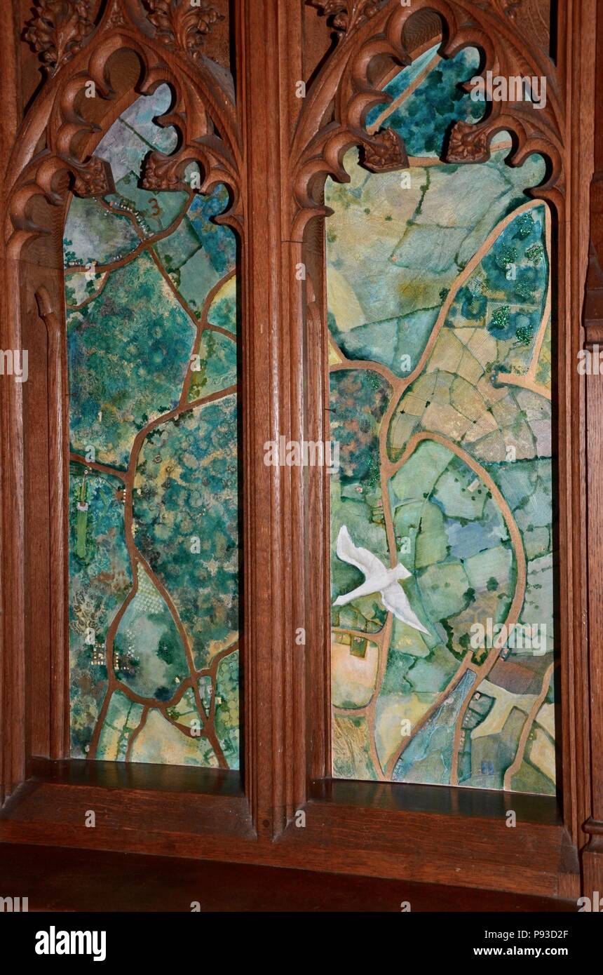 Wooden altar screen with decoration at Holy Trinity Church, Cookham ...