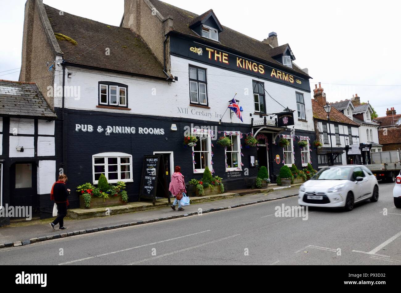 Alehouse 17th century hi-res stock photography and images - Alamy