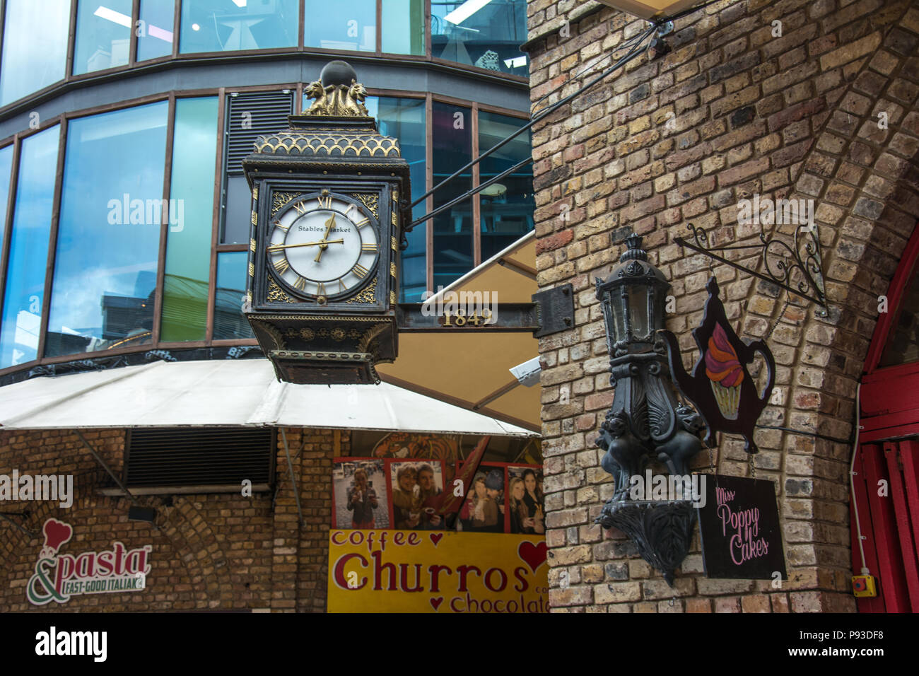 Vocation trip to London - street photography Stock Photo - Alamy