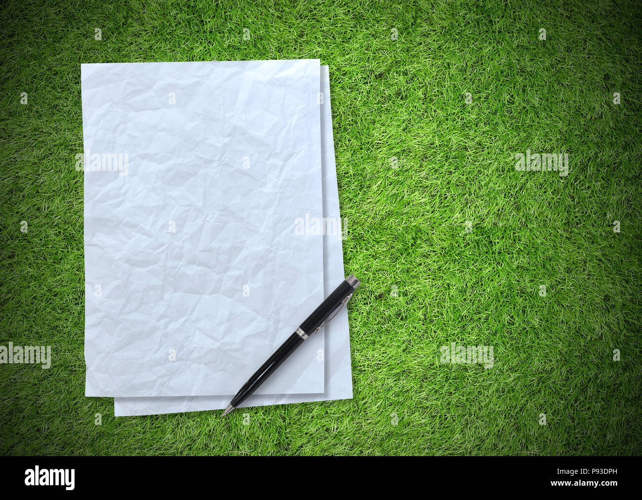 Old white paper sheet hi-res stock photography and images - Alamy