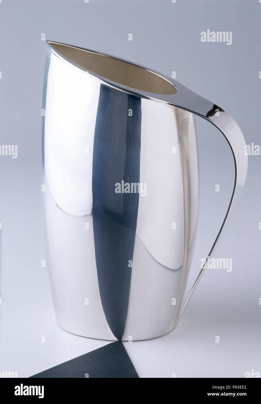 Stainless steel jugs hi-res stock photography and images - Alamy